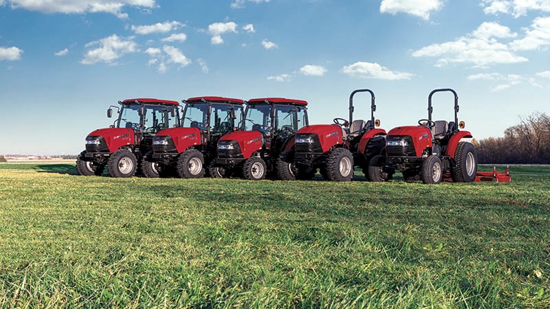 Case IH Tractors: Compact Farmall C Series